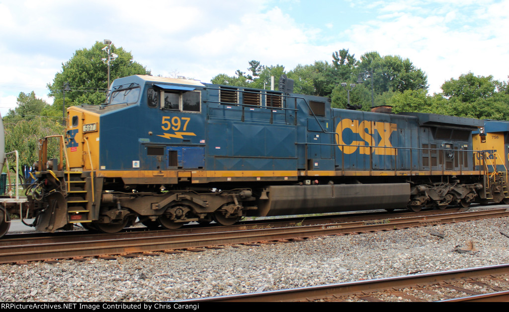 CSXT 597 on Q370-03